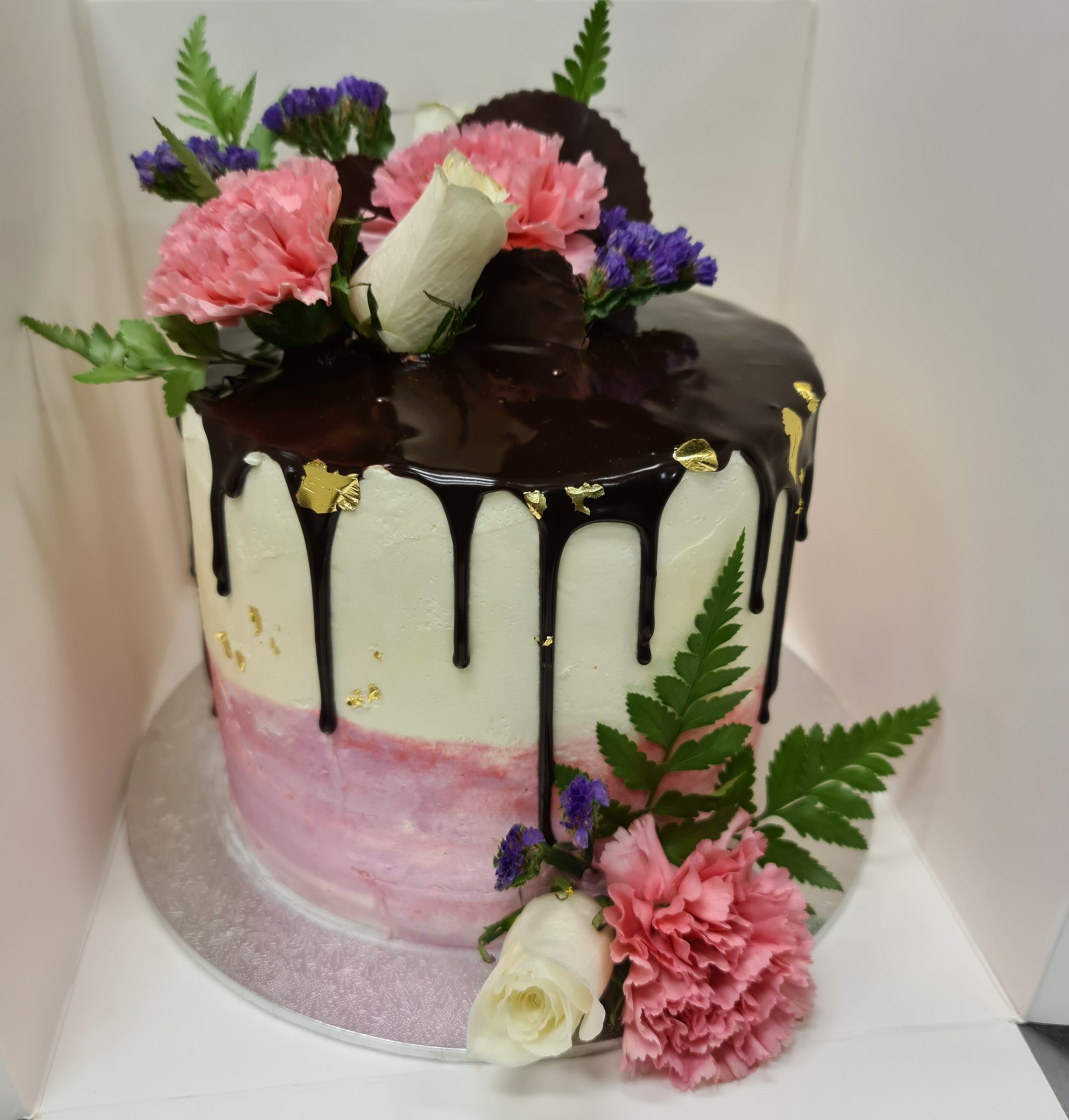 Fresh Flower Cake - SATISPIE BAKERY