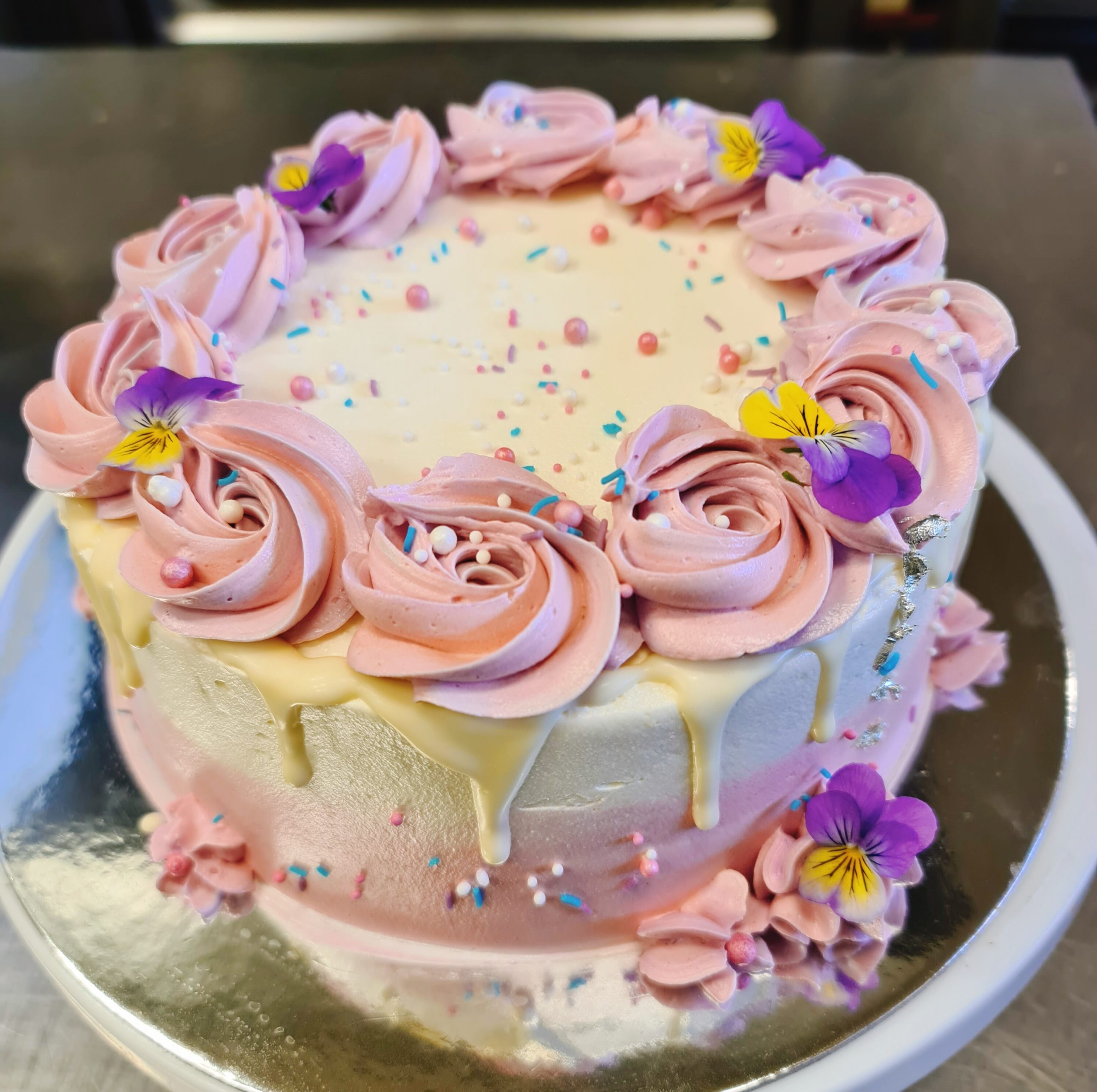 Edible Flowers - SATISPIE BAKERY