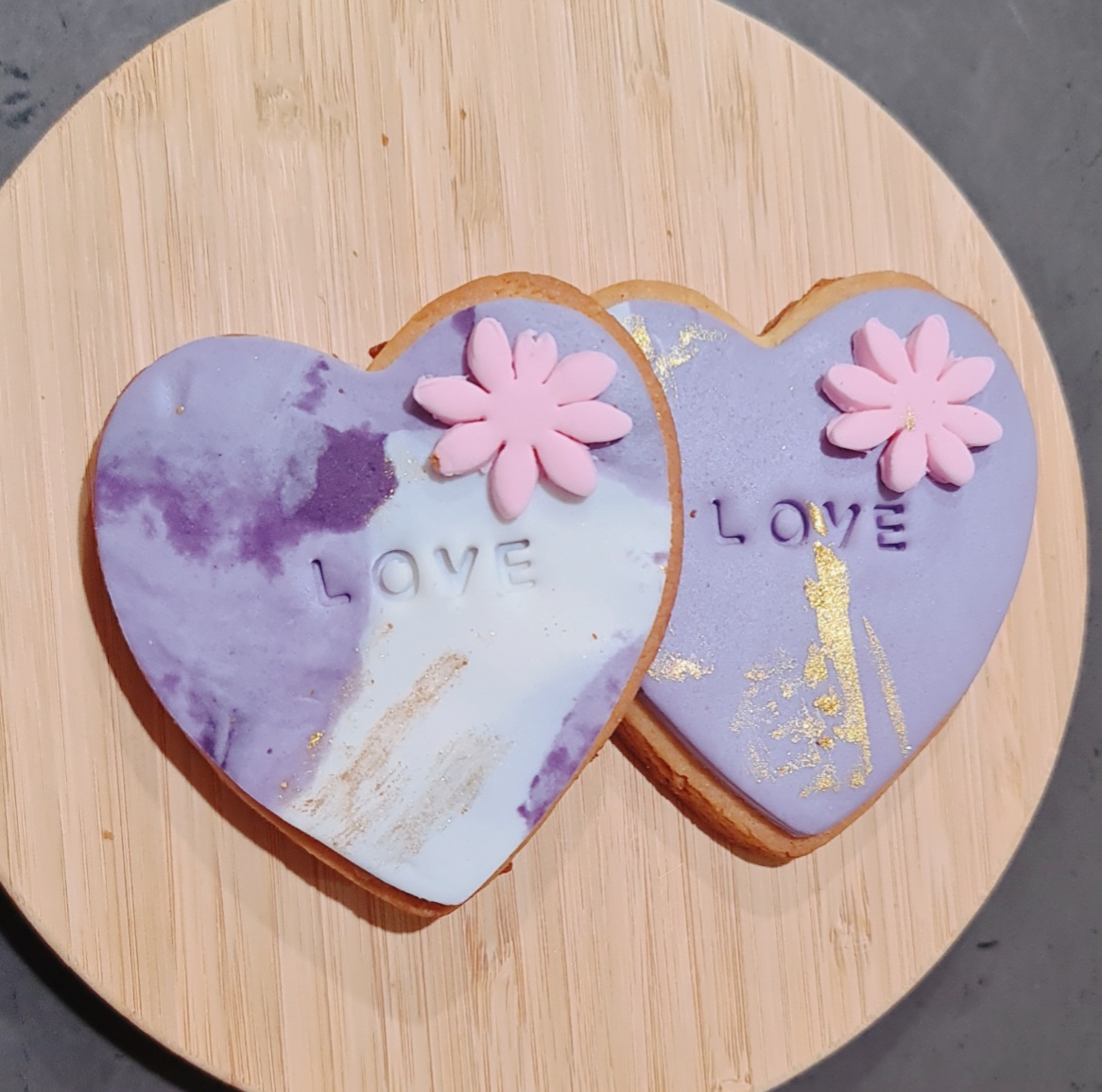 Love heart Sugar cookies - SATISPIE BAKERY